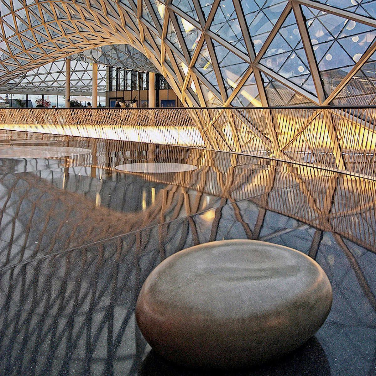 Pebble Bench – möbius™